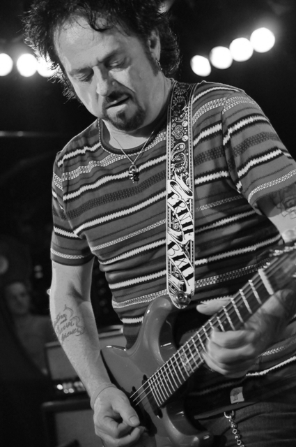 STEVE LUKATHER