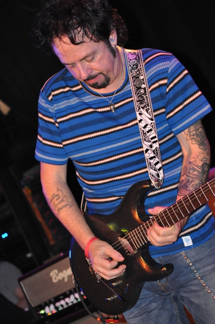 STEVE LUKATHER